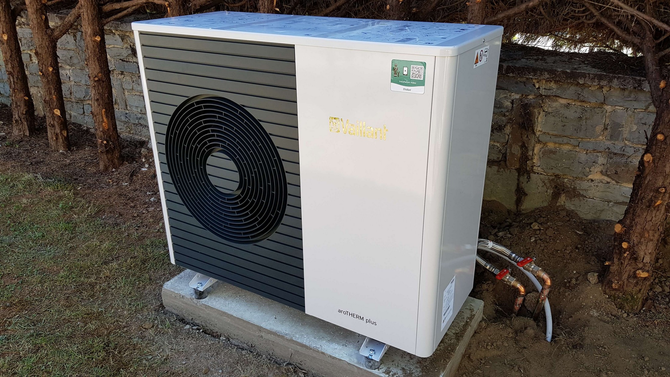 Aerotermia Última generación Vaillant Arotherm Plus 75° | GasNature